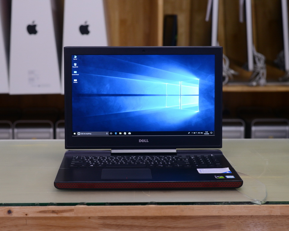 Dell Inspiron 15 Gaming 7566 Intel Core i7-6700HQ 2.60GHz. RAM 8GB. SSD ...